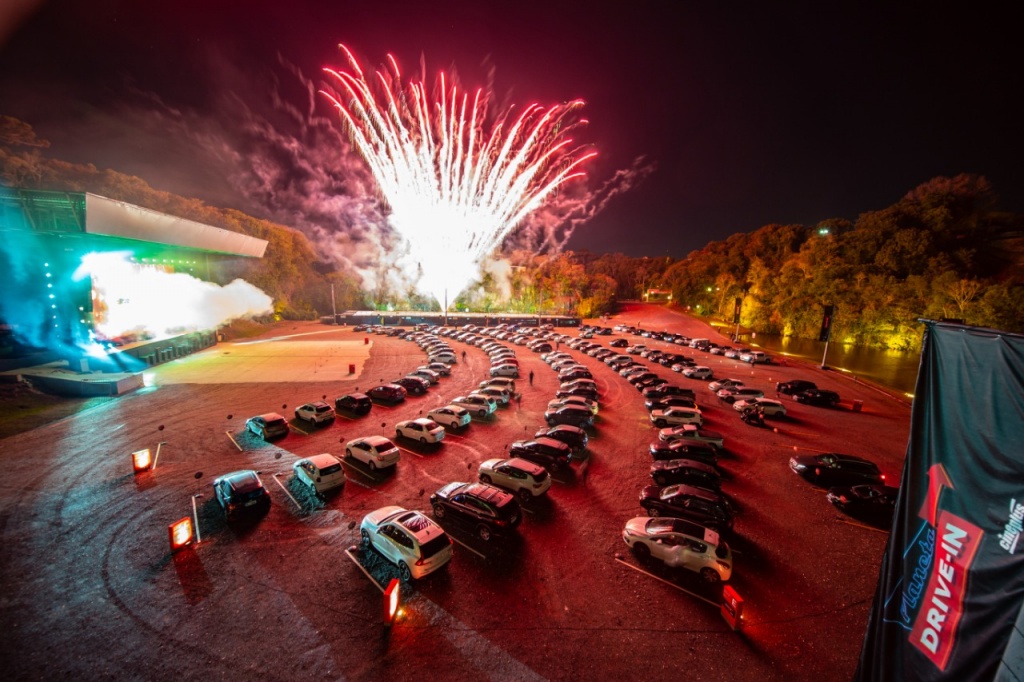 Maior drive-in do Sul é inaugurado em Curitiba | Qual Viagem